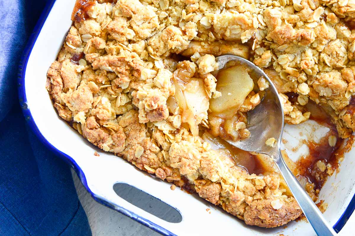 Perfect Apple Crisp | Babaganosh