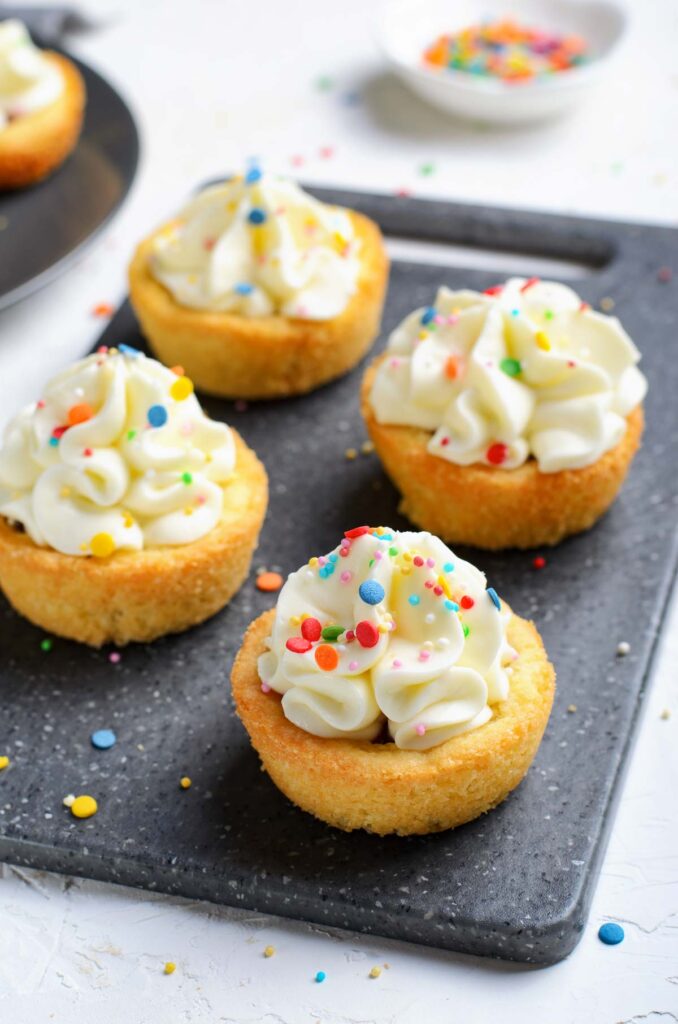 Cheesecake Cookie Cups | Babaganosh